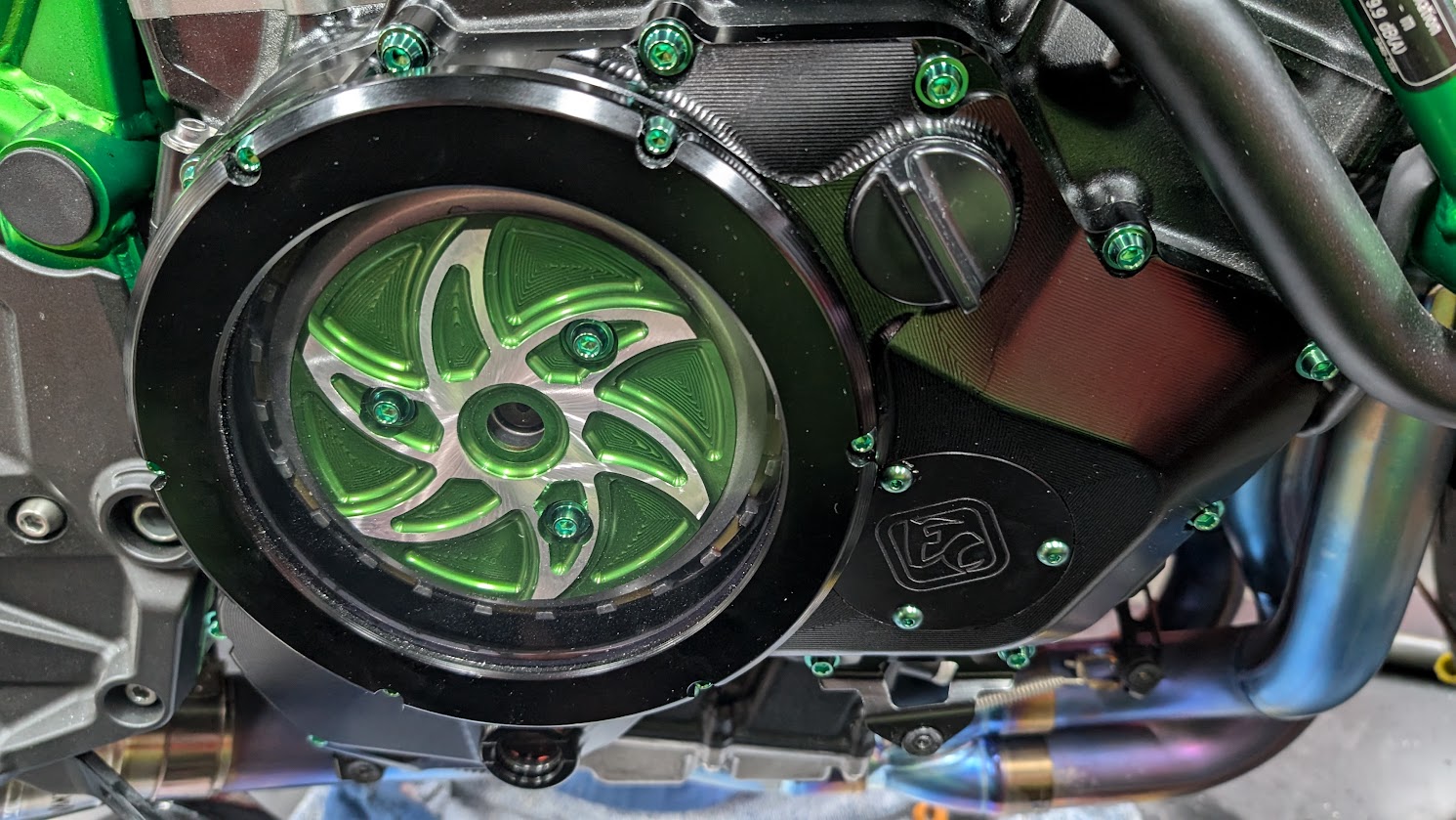 Kawasaki Ninja H2 clutch cover. Performance Motorcycle Accessories ...